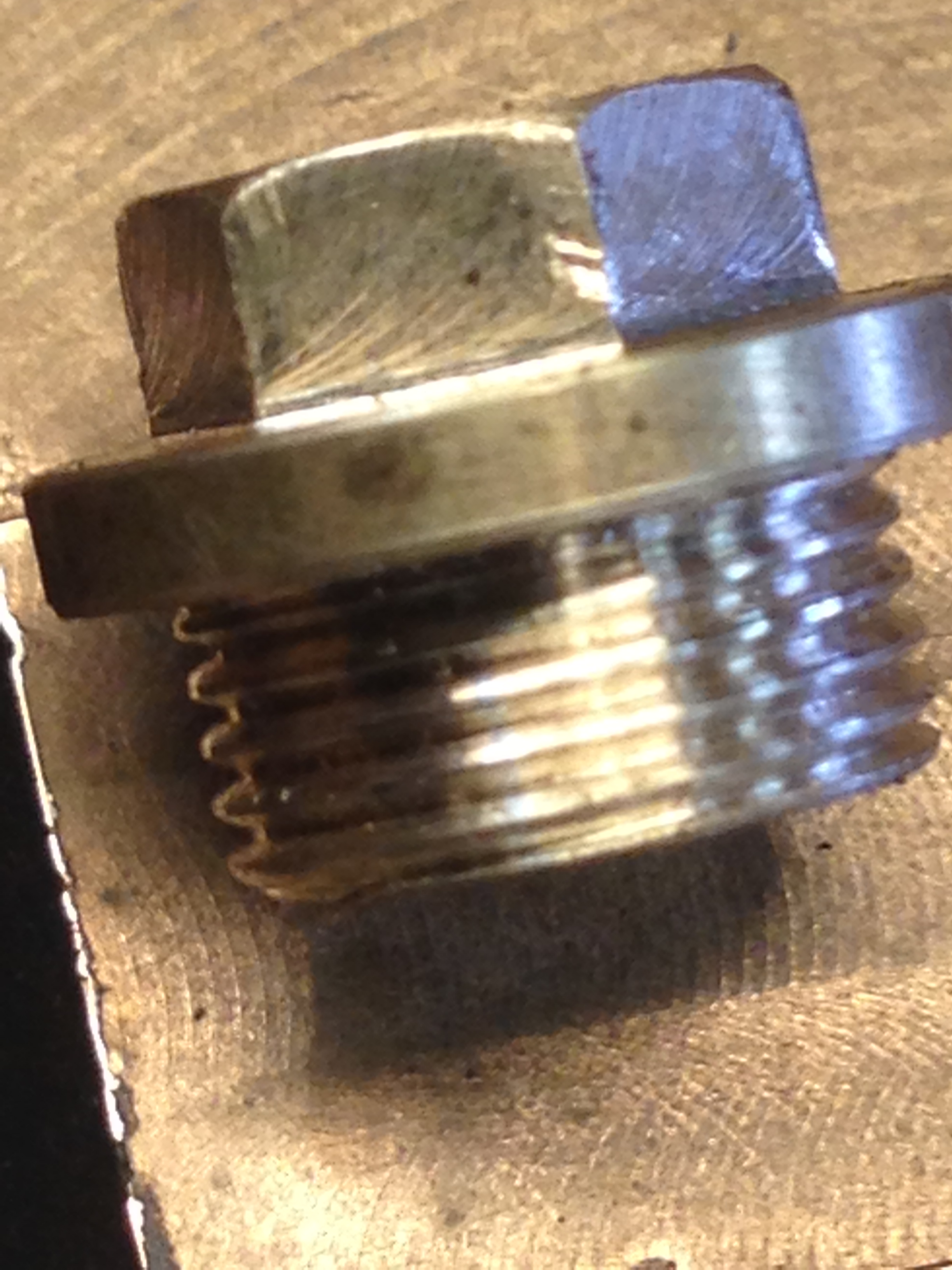 Cutting a thread up to a shoulder | johnsmachines