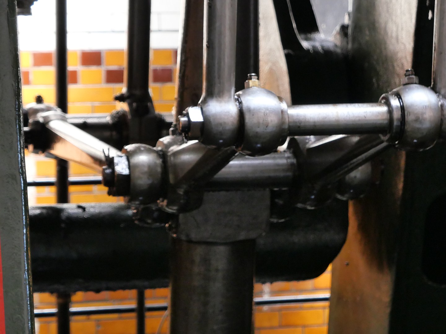 The Most Powerful Steam Engine in the WORLD (?). | johnsmachines